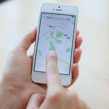 iOS 10’s Updated Apple Maps Monitors Your Every Move, Even When You Are ...