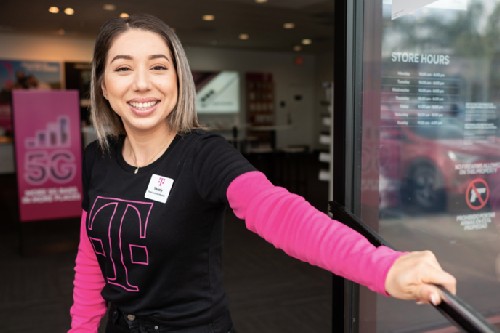 T-Mobile lays off Territory Managers, announces new distribution model ...